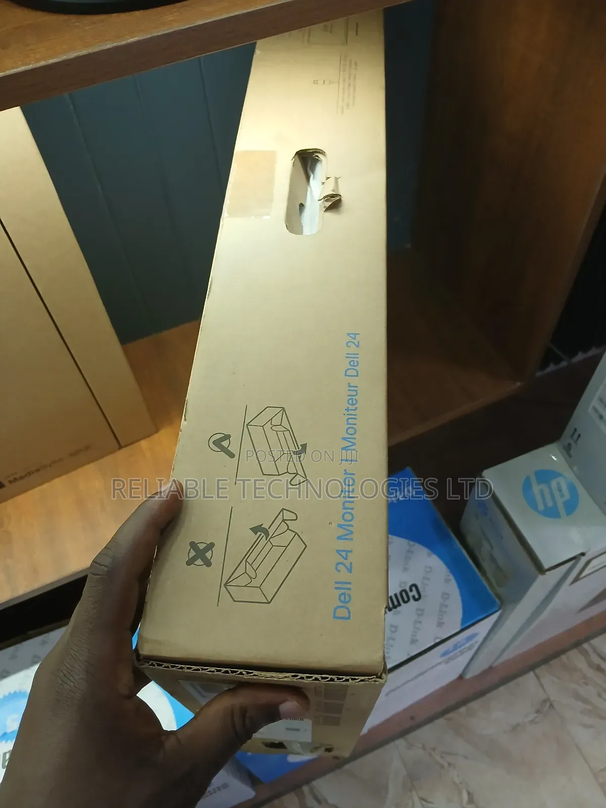 Dell 24-Inch Monitor in Central Division - Computer Monitors, Reliable ...