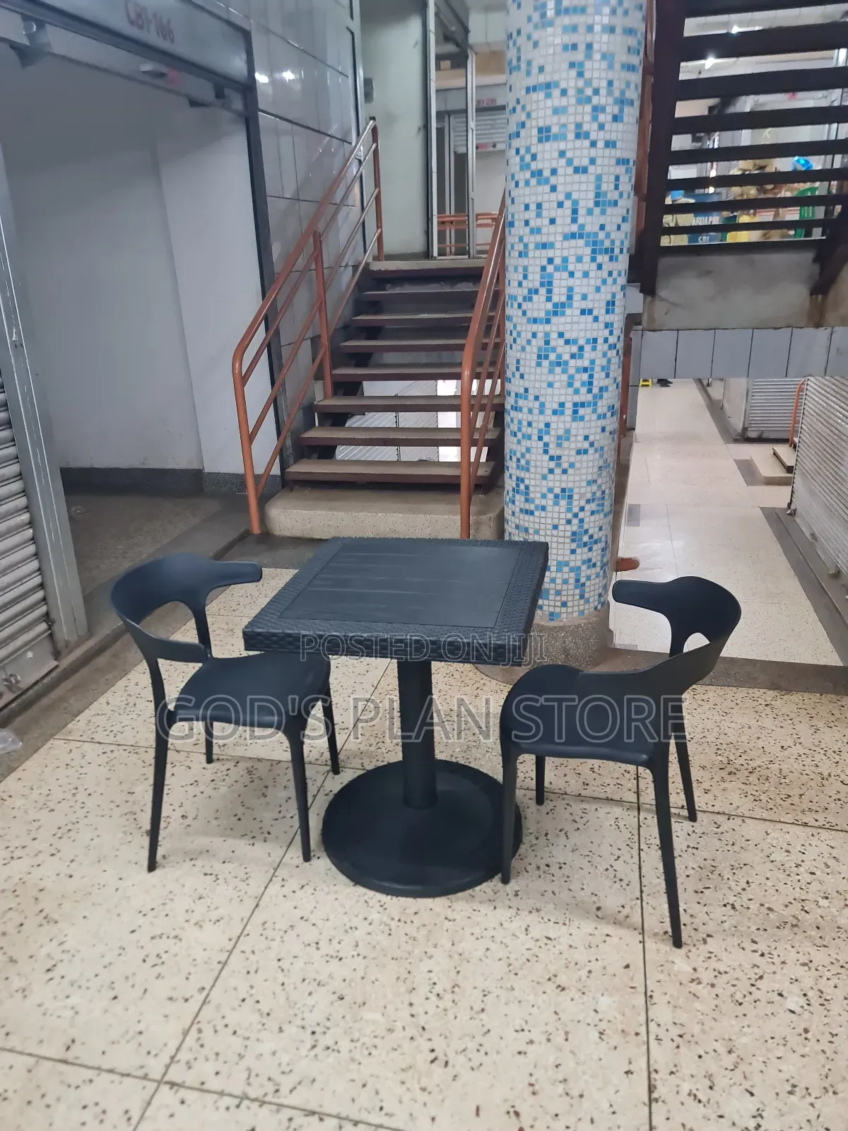 Rocked Plastic Table and Chairs Plastic Table and Chairs in Central ...