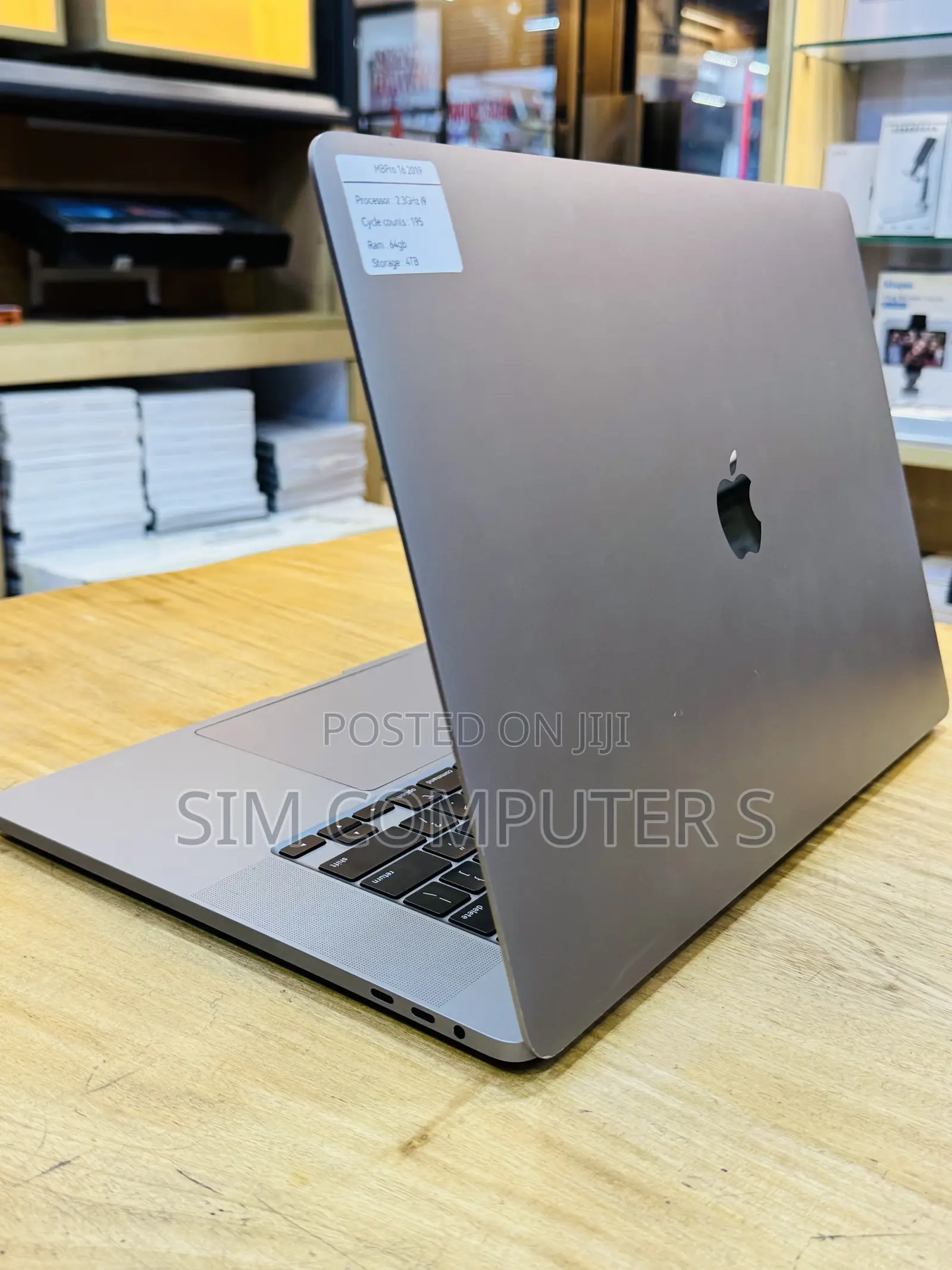 New Laptop Apple MacBook Pro 2019 64GB Intel Core I9 SSD 512GB in ...