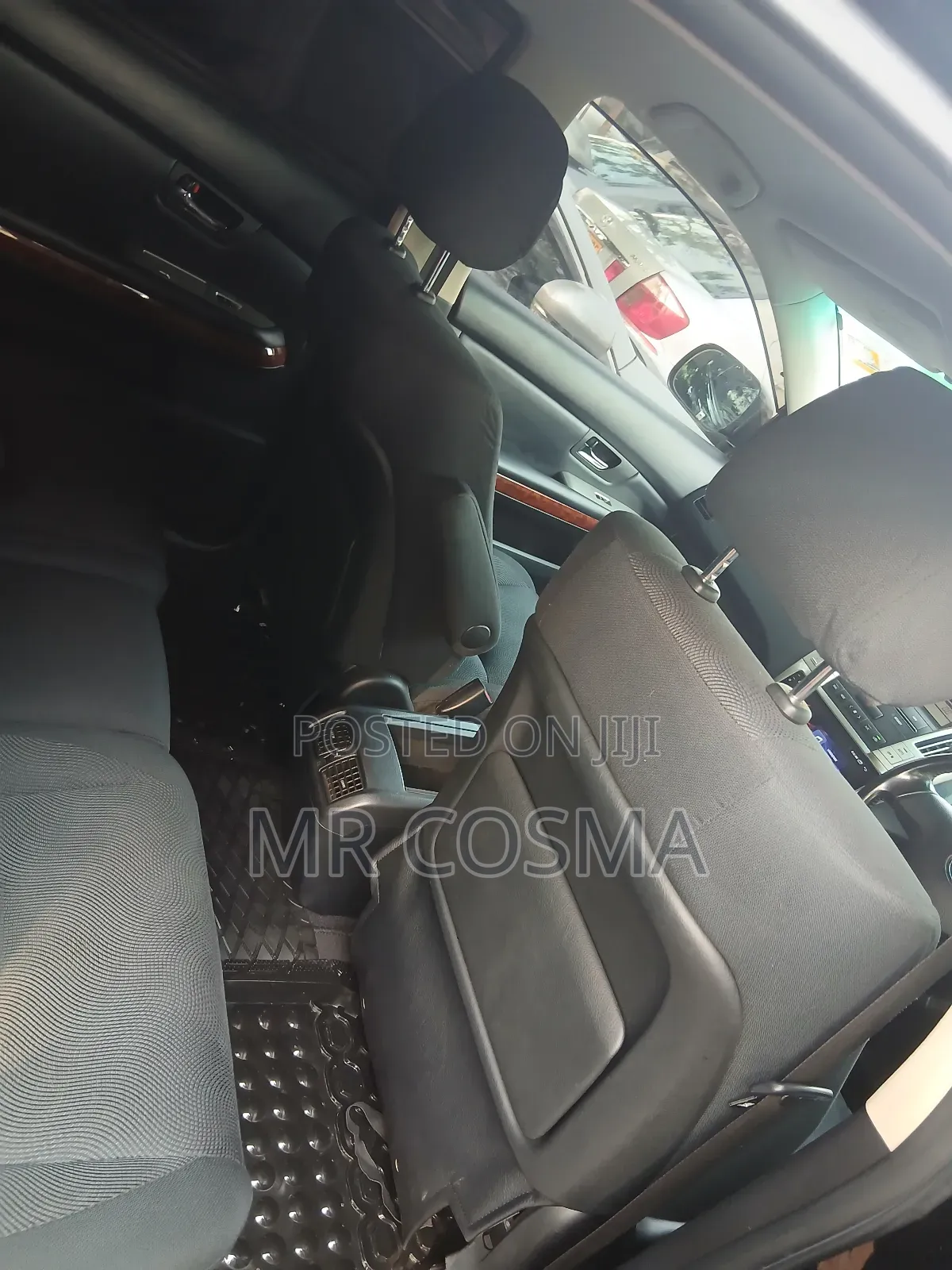 Toyota Harrier 2.4 2010 Black in Nakawa - Cars, Mr Cosma | Jiji.ug