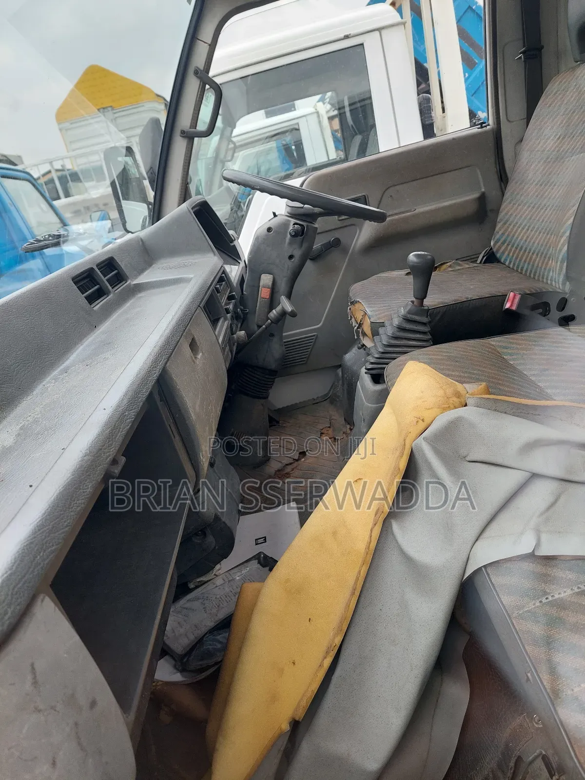 Mitshubishi Canter 4d33 Engine 2.0tonnage Tonnage Long Chassis in ...