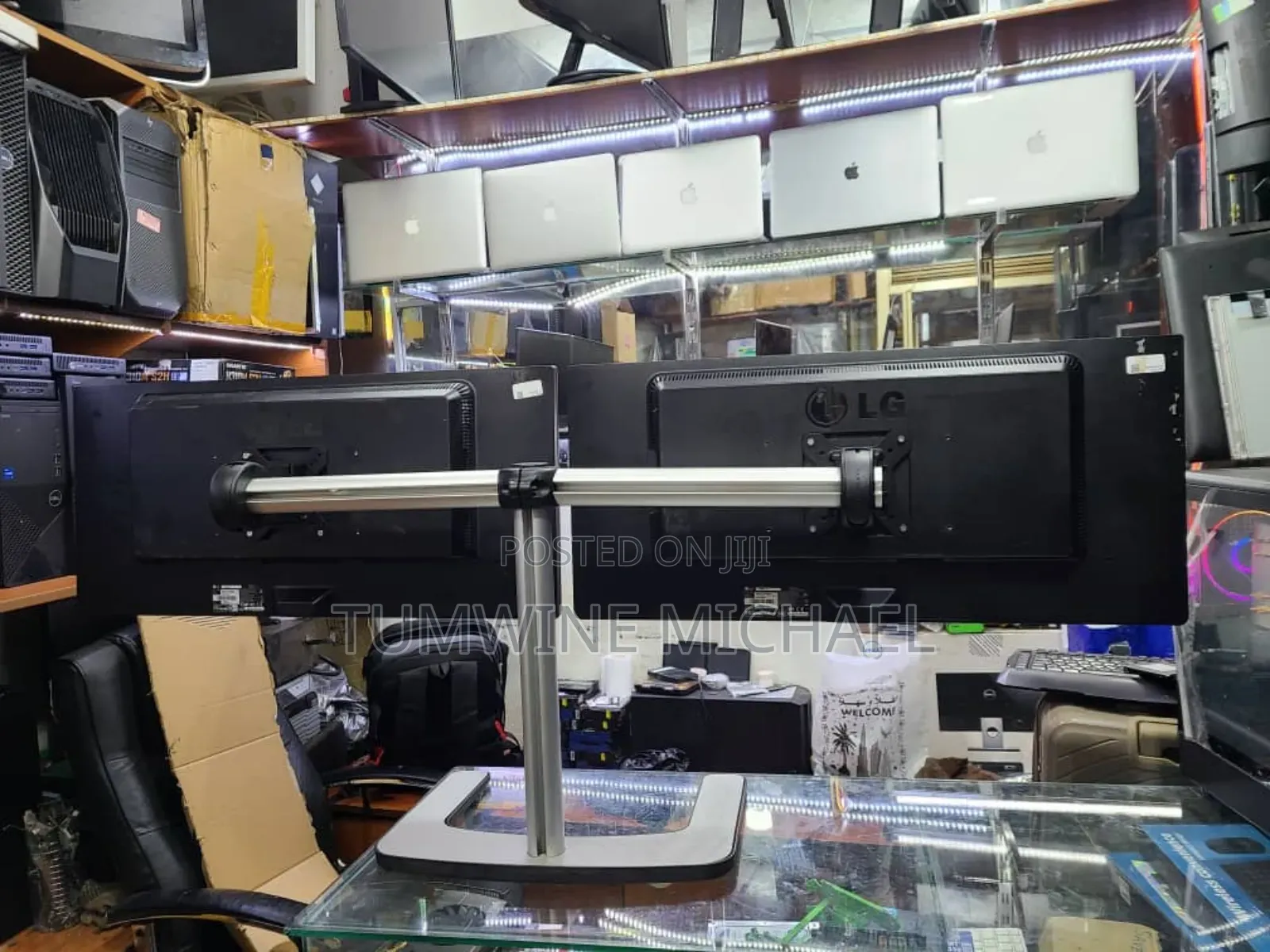 29 Inch Monitors 2 Pieces on Dual Arm Stand in Central Division ...