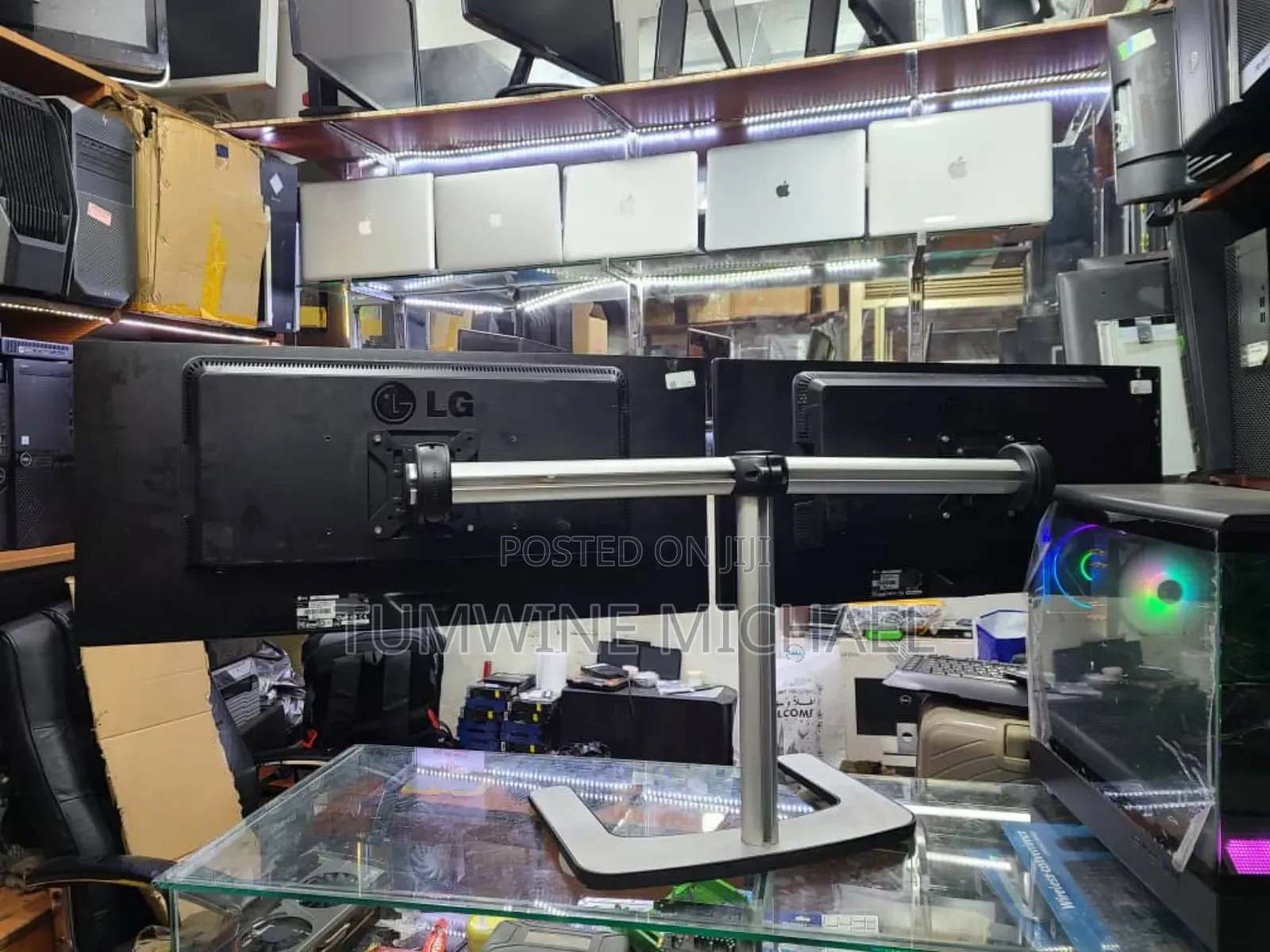 29 Inch Monitors 2 Pieces on Dual Arm Stand in Central Division ...