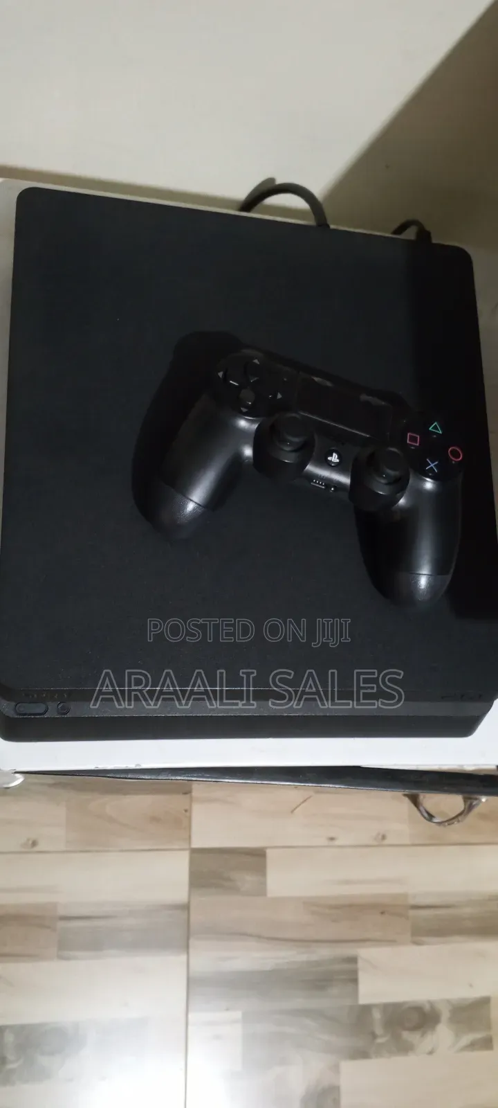 Ps4 Pro Chipped With 2 Controllers in Central Division - Video Game ...