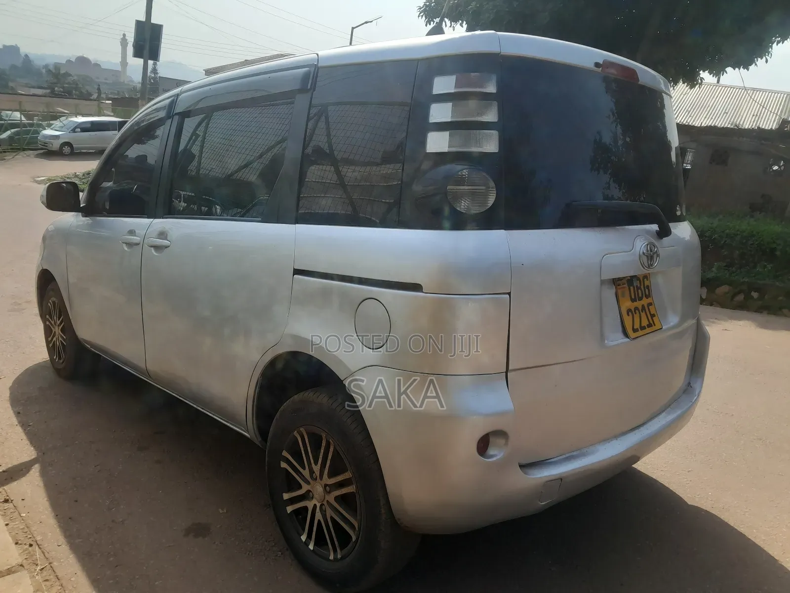 Toyota Sienta 2004 Silver in Central Division - Cars, Saka Mulimira ...