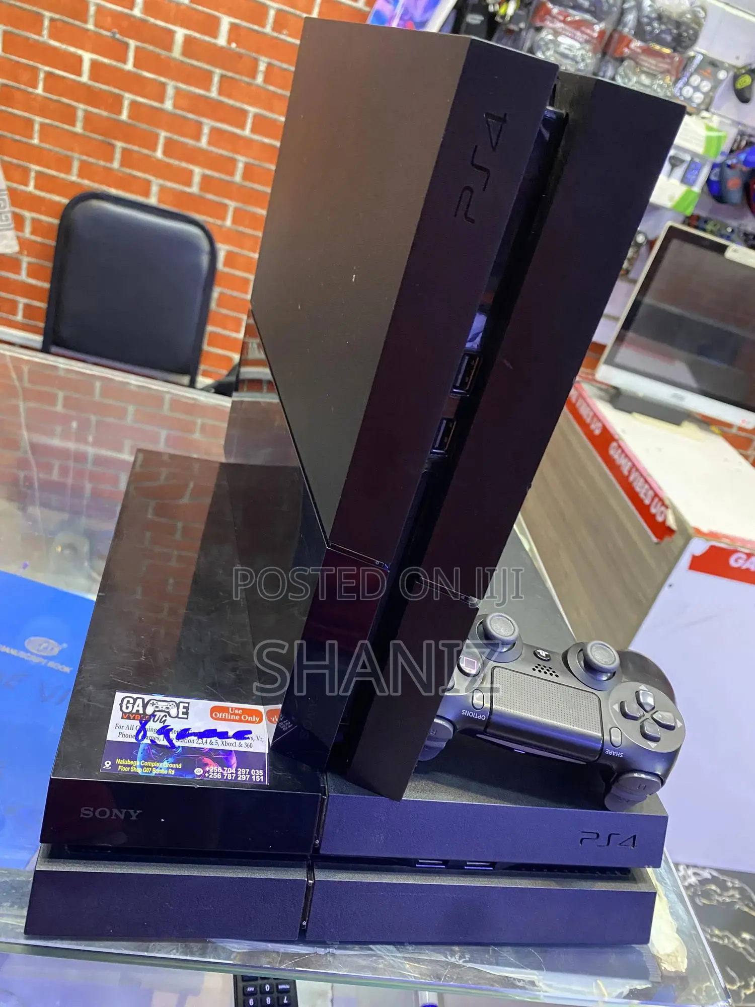 Level Up: Ps4 Standard, 2 Controllers, 8 Games, All Cords in Box in ...