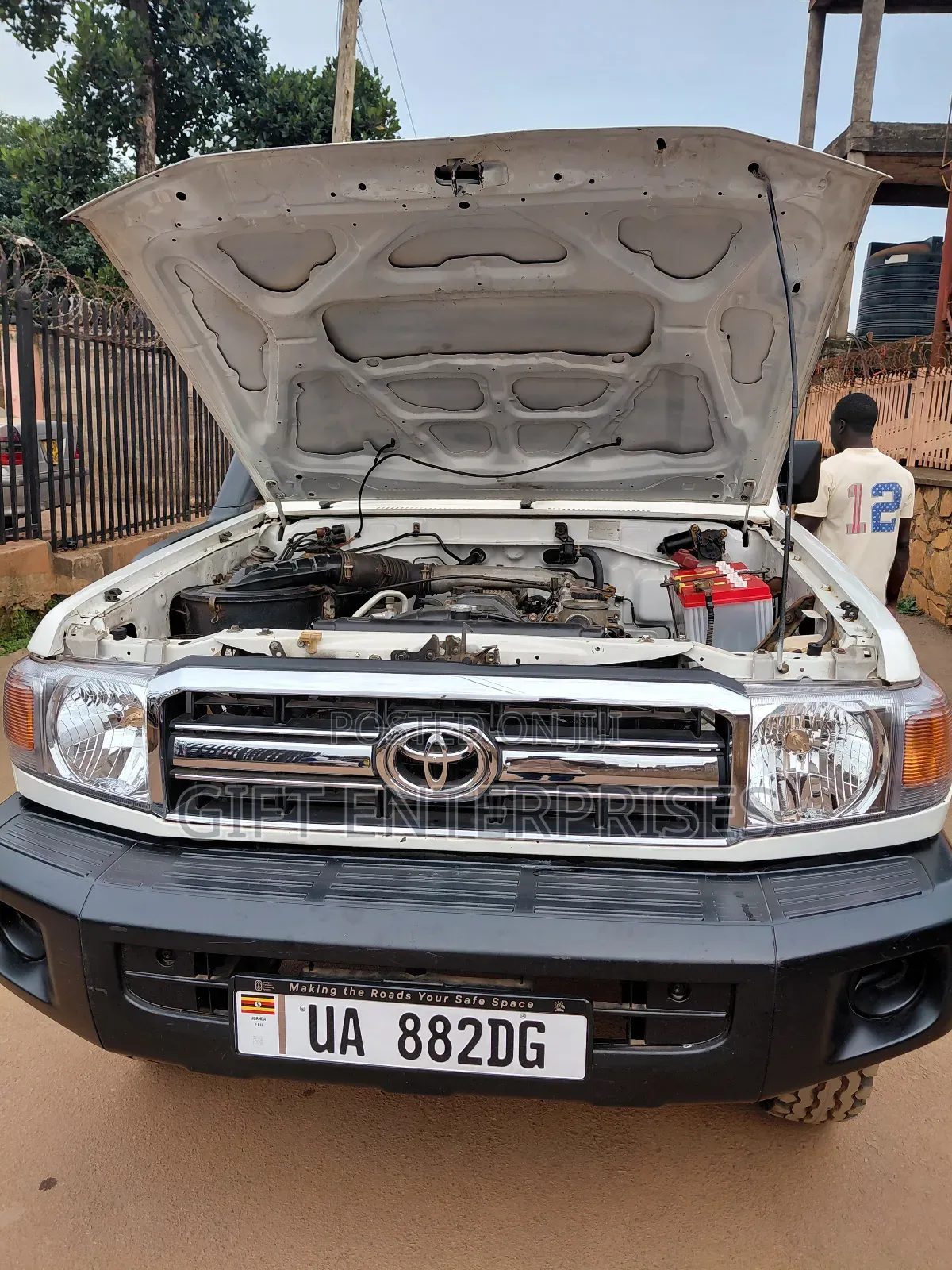 Toyota Land Cruiser 2014 White in Central Division - Cars, Gift ...