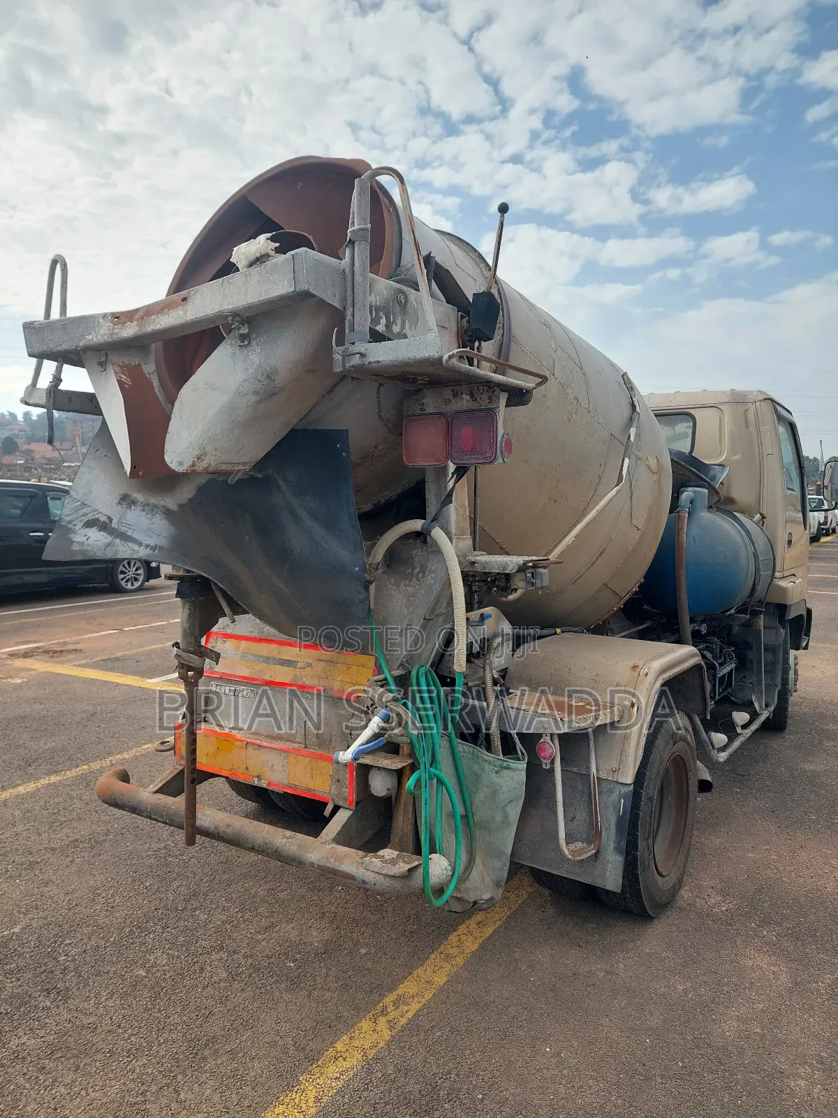 Fisuzu Forward Concrete Mixer for sale - Price: USh 110,000,000 on Jiji ...