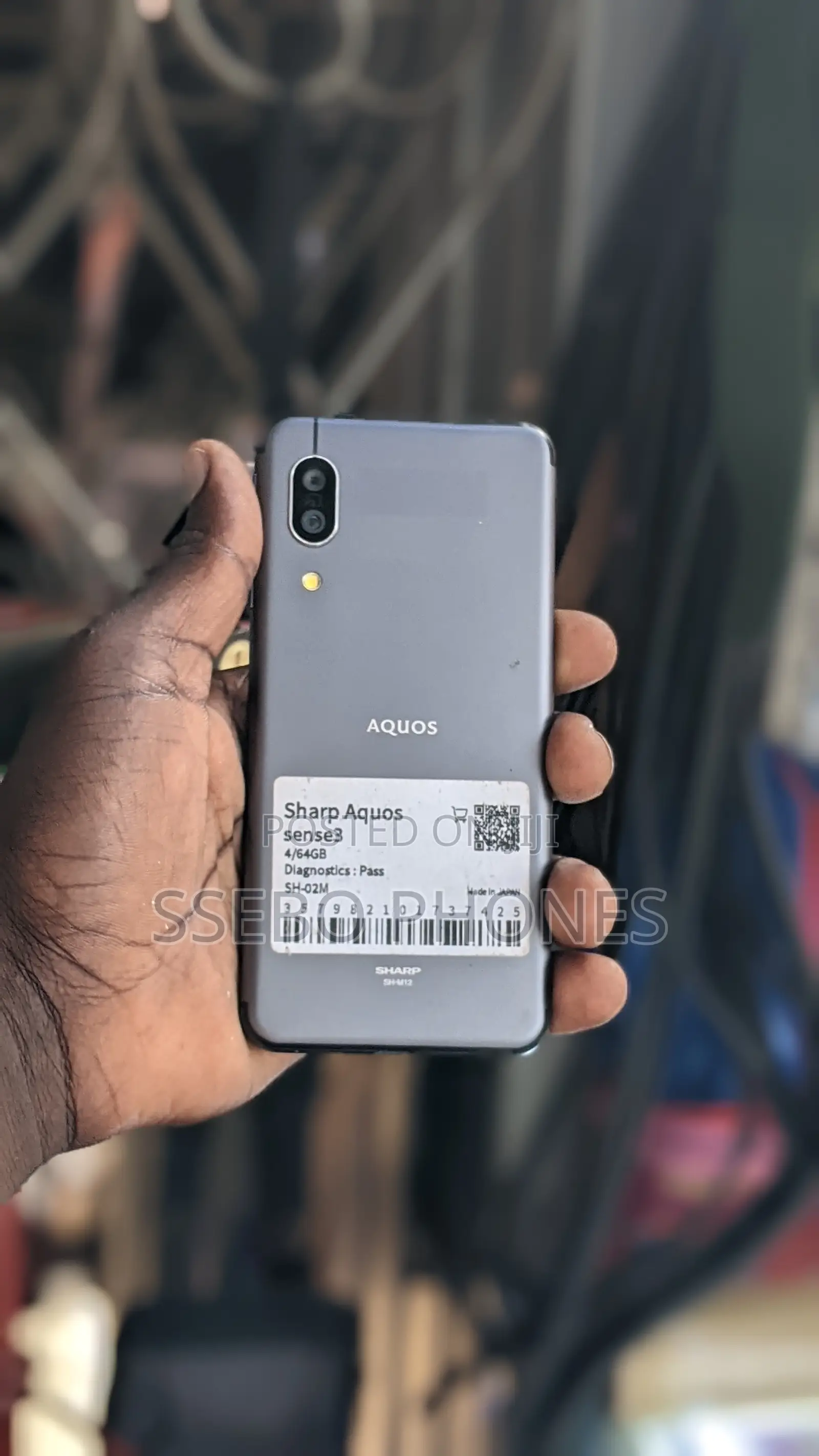 Sharp Aquos Sense 3 SHV45 64 GB Gray in Central Division - Mobile ...