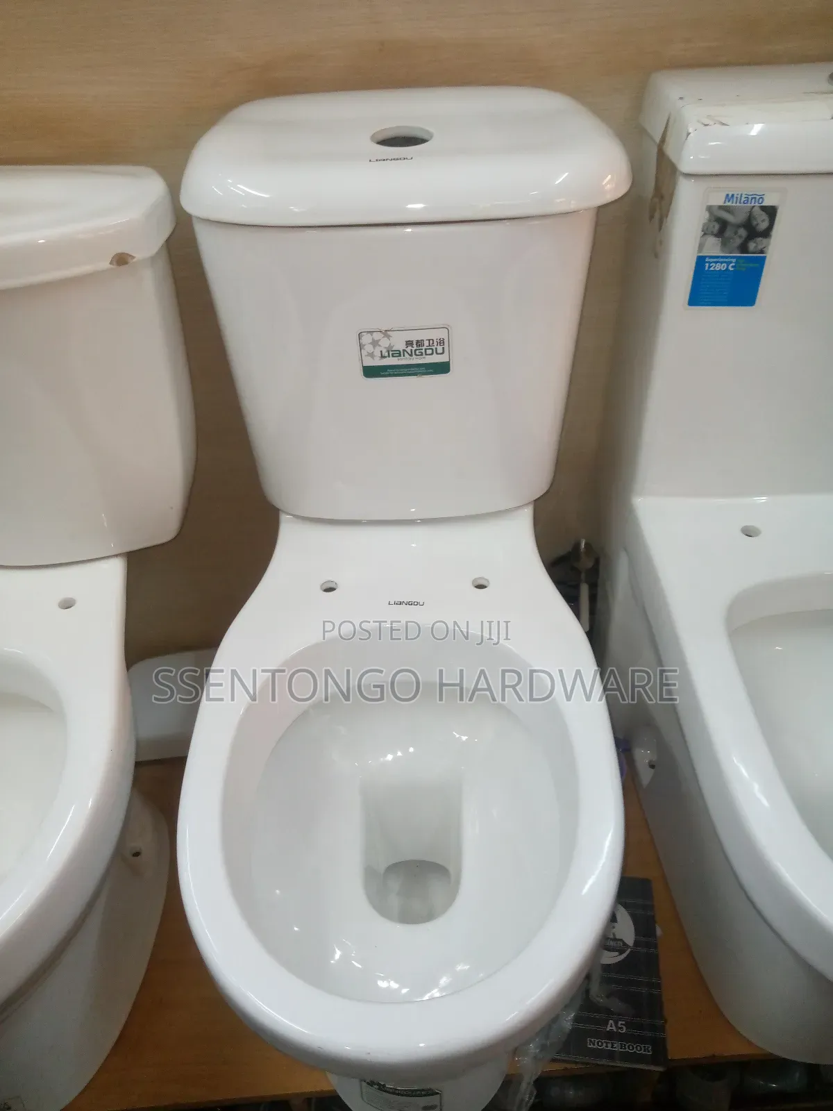 Toilet Seat Completely Set With Accessorie Liangdu (Originally) in ...