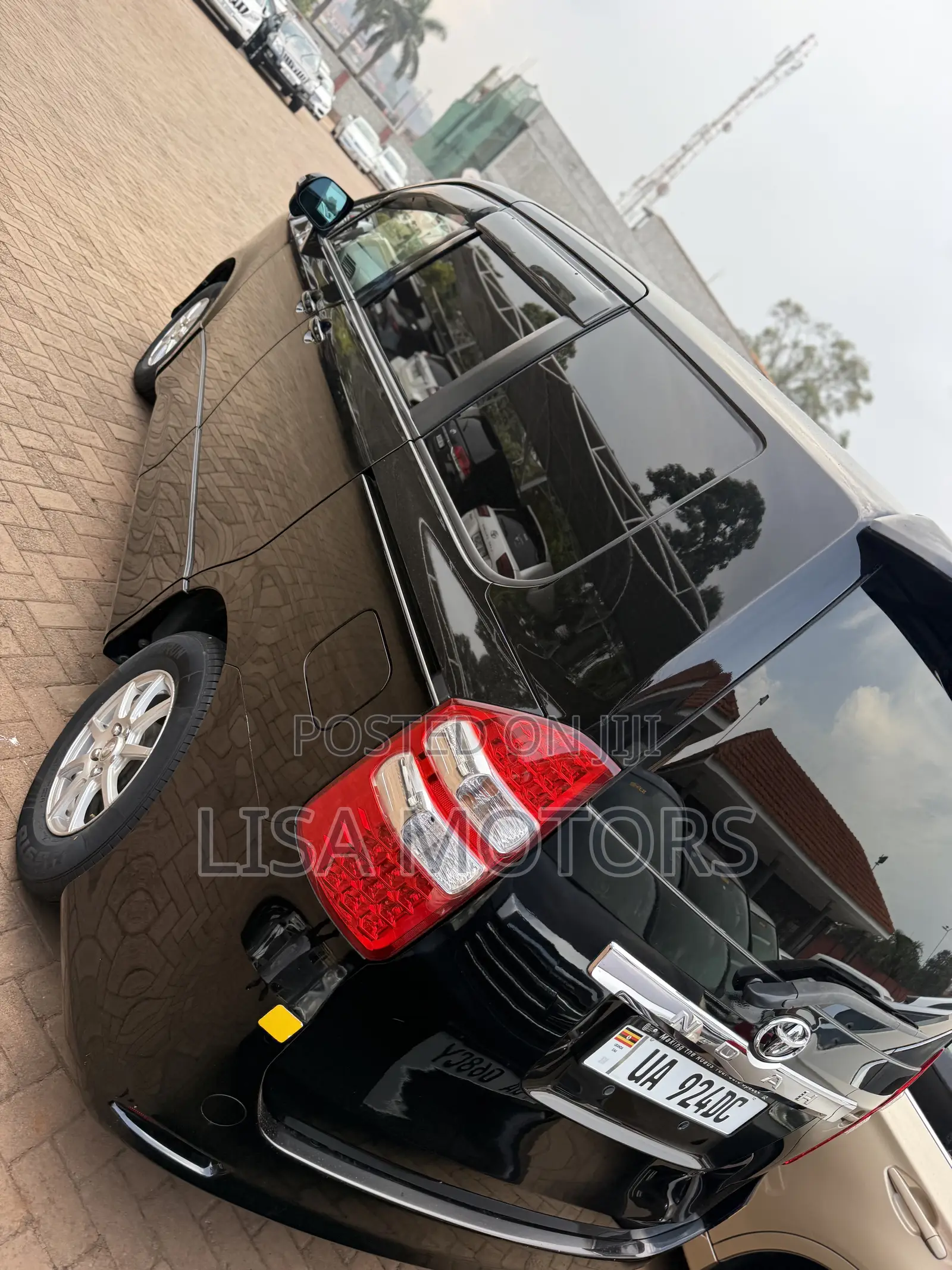 Toyota Noah 2.0 143hp AWD (8 Seater) 2011 Black in Rubaga - Cars, Lisa ...
