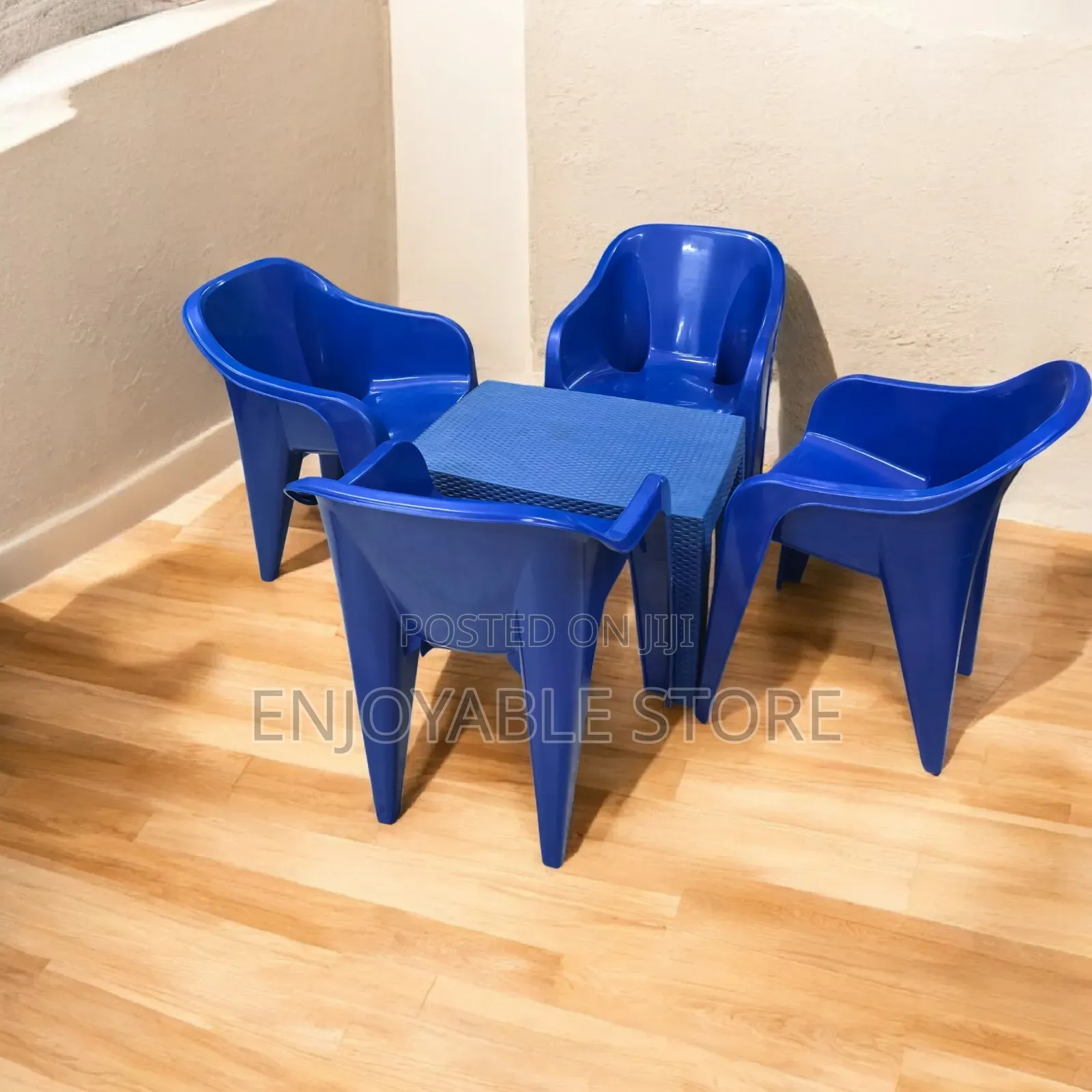 Cafeteria Garden Beaches Bars Restaurant Plastic Tables and Chairs in ...