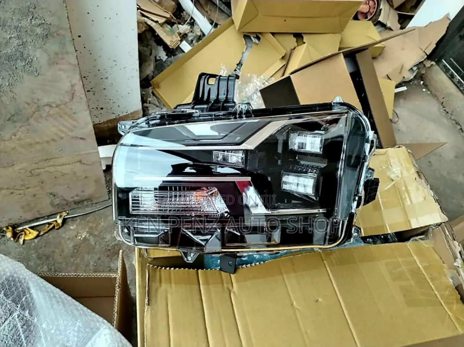 Mitsubishi L200 2023 - 2025 Headlamp in Central Division - Vehicle ...