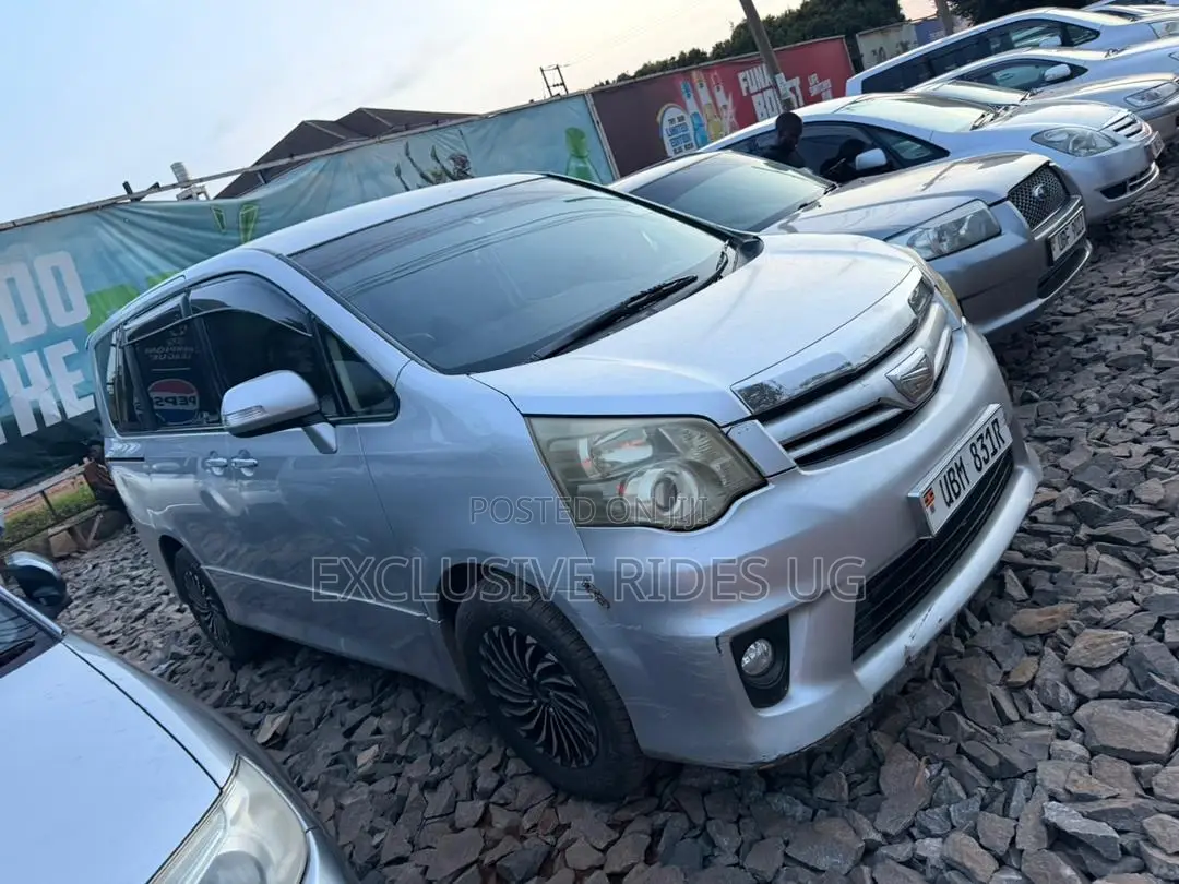 Toyota Noah 2012 Silver in Nakawa - Cars, Kiyimba Lvan | Jiji.ug