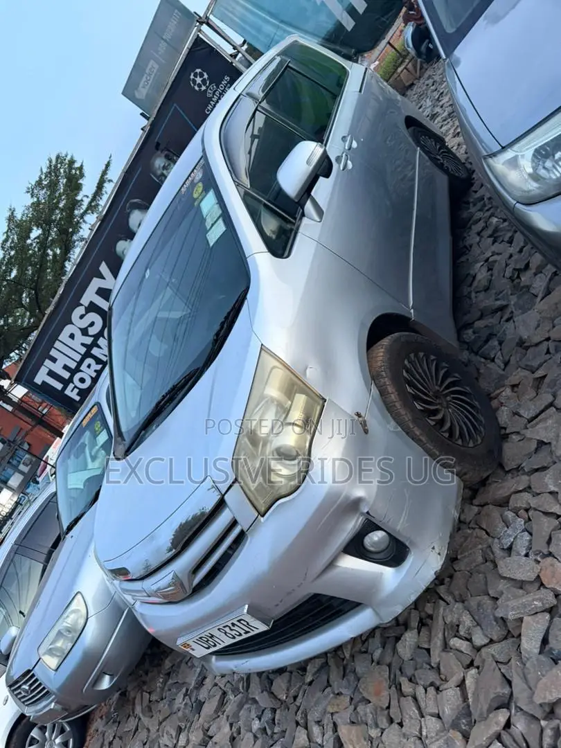 Toyota Noah 2012 Silver in Nakawa - Cars, Kiyimba Lvan | Jiji.ug