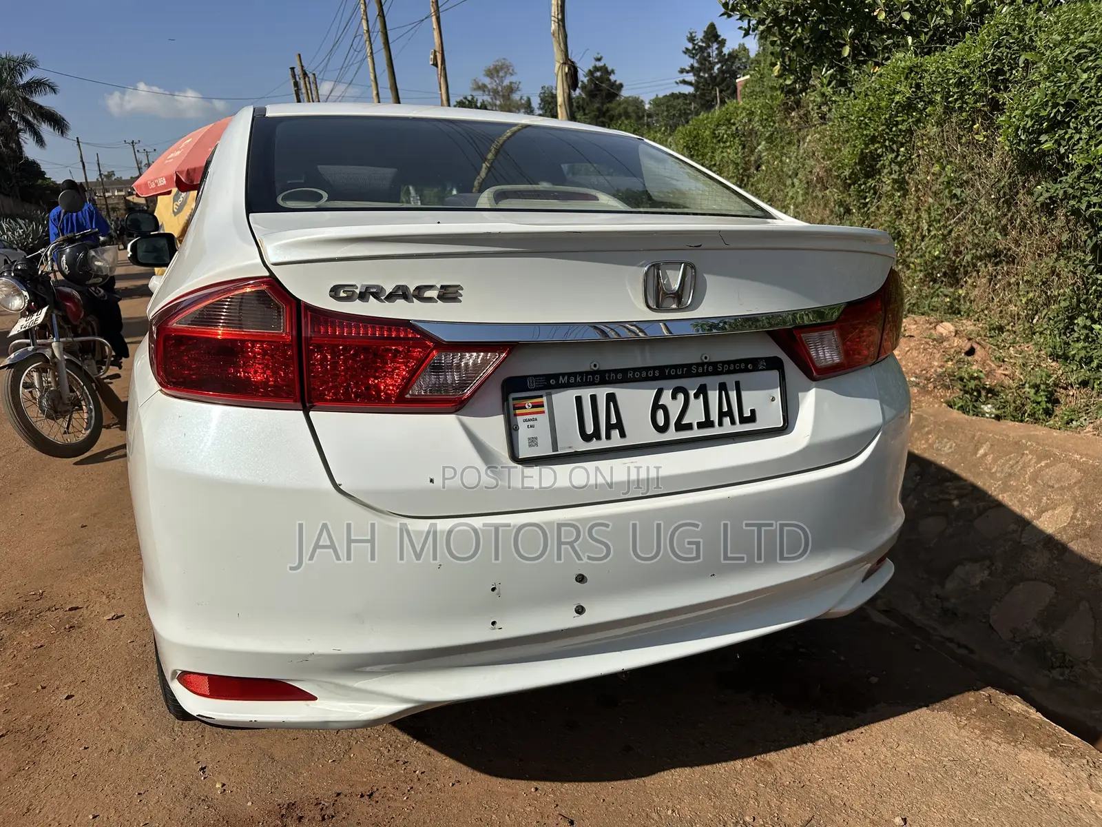 Honda Grace 2016 White in Nakawa - Cars, Jah Motors | Jiji.ug