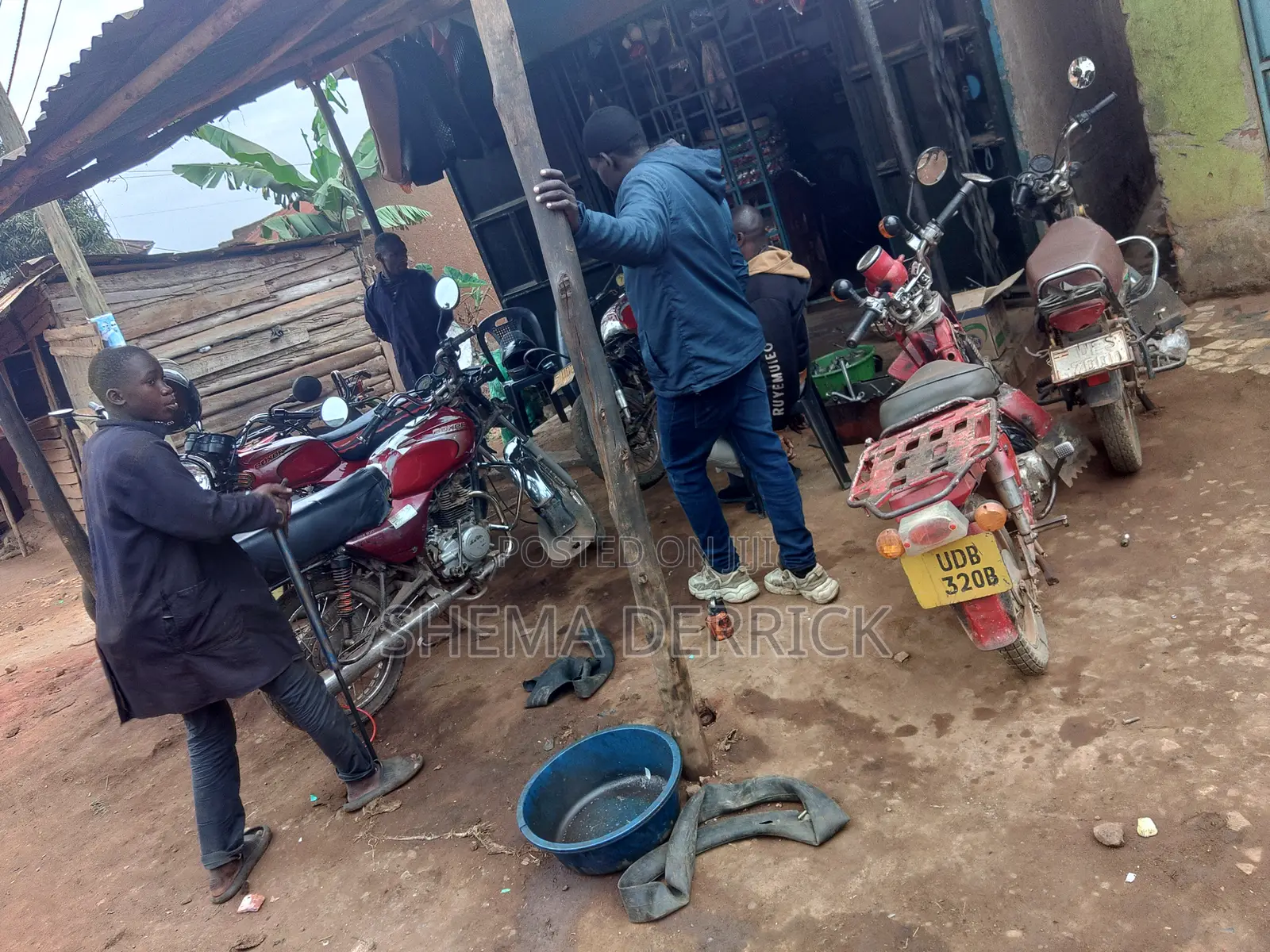 Spare Parts Garage for sale - Price: USh 20,000,000 on Jiji.ug [Goma]