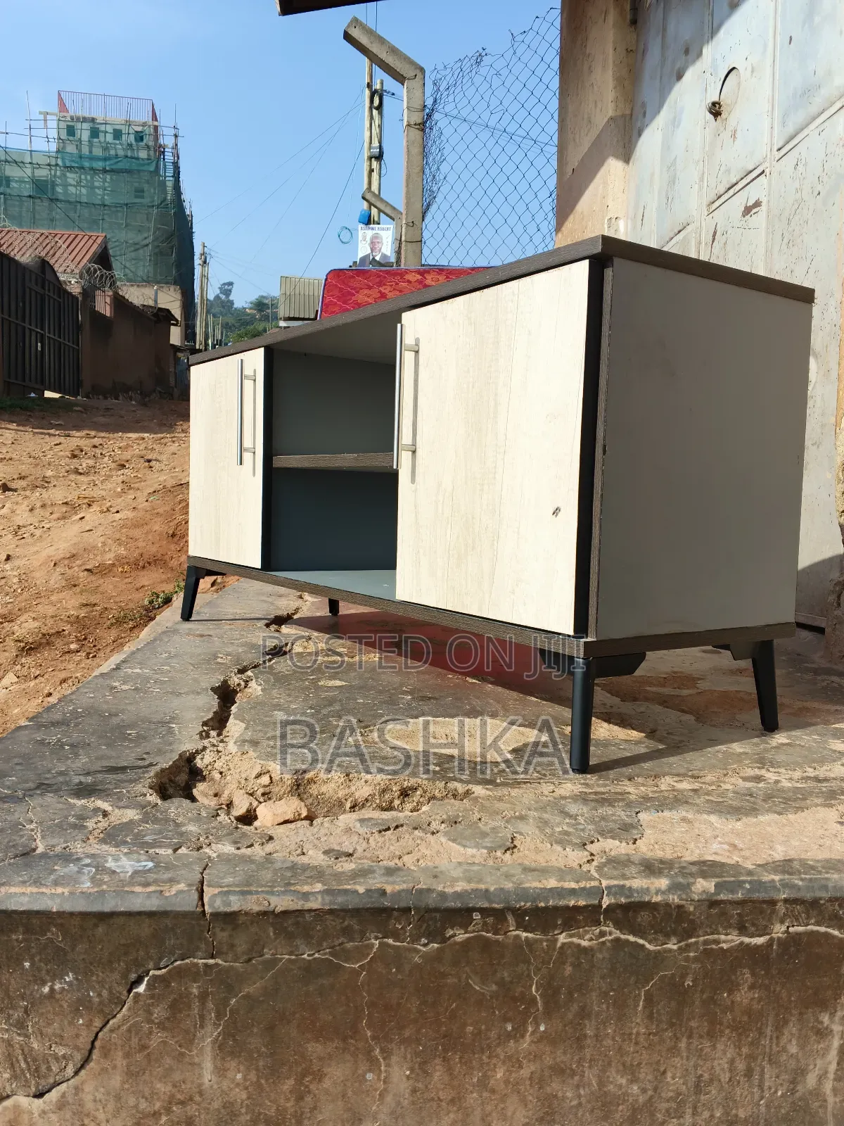 4ft Tv Stand in Nakawa - Furniture, Kakaire Furniture | Jiji.ug