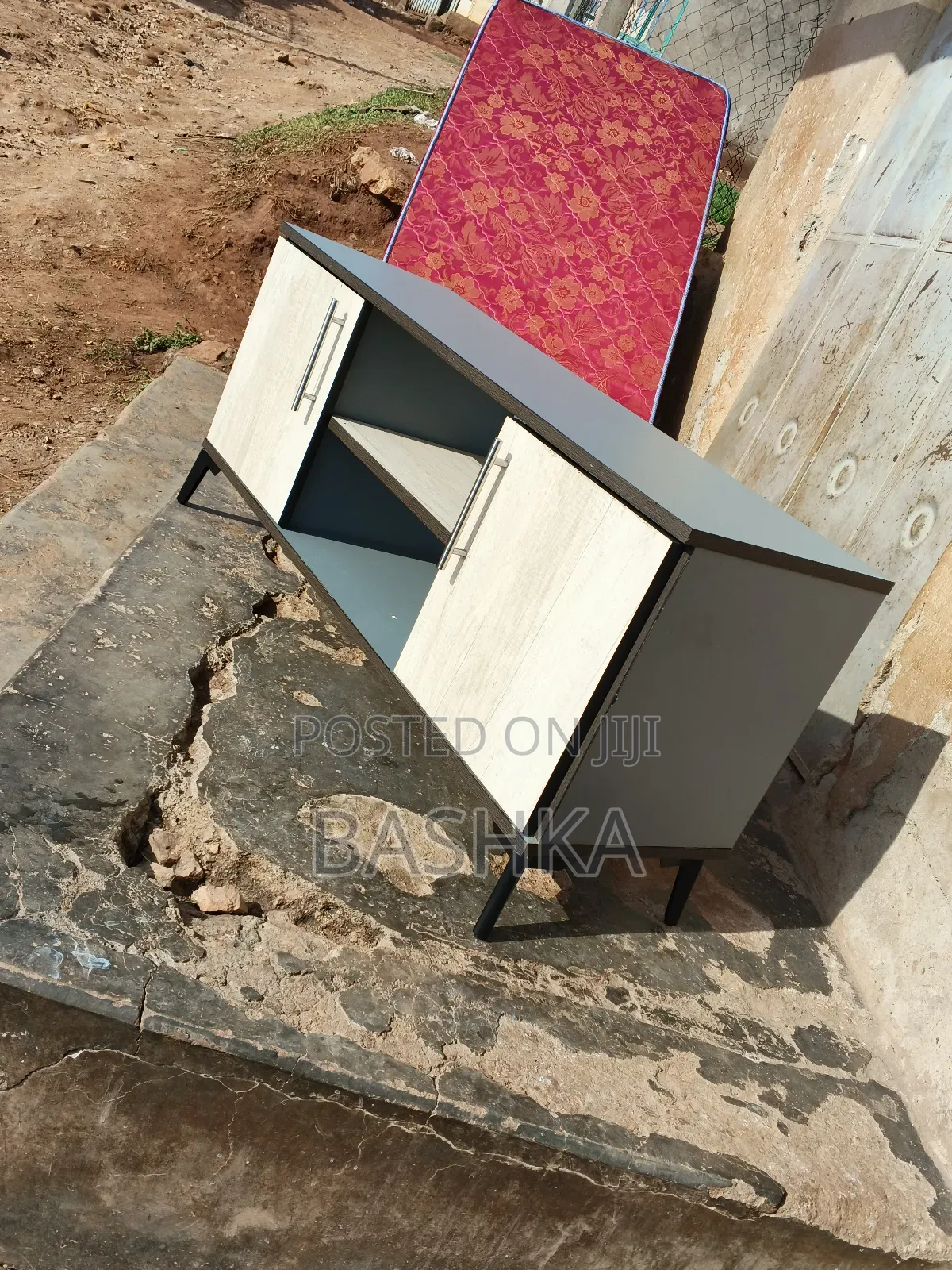 4ft Tv Stand in Nakawa - Furniture, Kakaire Furniture | Jiji.ug