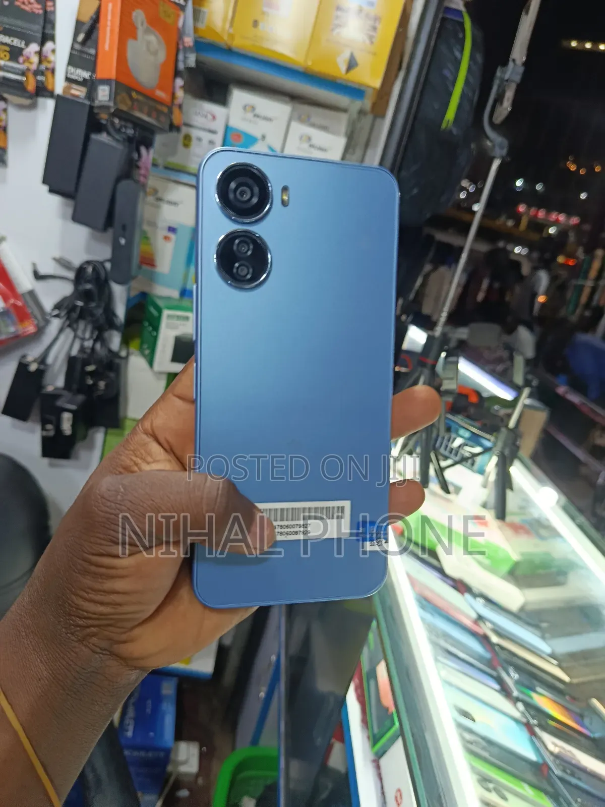 ZTE Axon 30 5G 128 GB Blue for sale - Nihal phone Price: USh 300,000 on ...