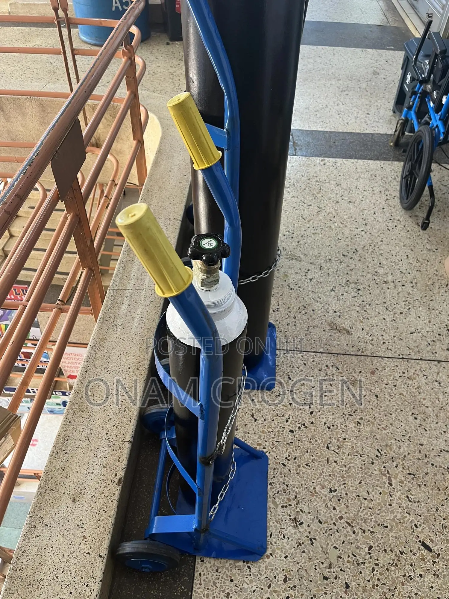 Oxygen Cylinder With Trolley for sale - Onam Crogen Price: USh ...