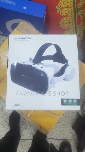Vr Shinecon Virtual Reality Headset for sale - Anayah The Shop Price ...