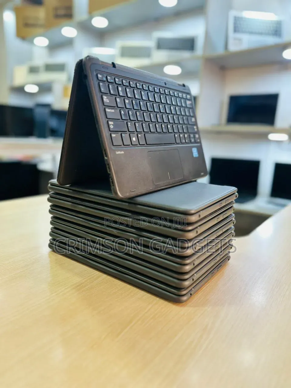 Laptop Dell Latitude 3189 4GB Intel Celeron SSD 128GB for sale - Price ...