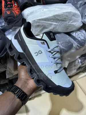 On Running Cloudwander Waterproof Sneakers in a Glacier/Eclipse - KING ...